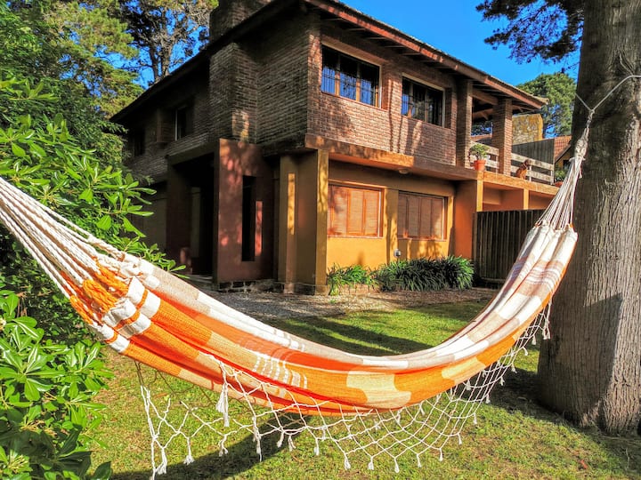 Casa Pet Friendly Con Wifi Veloz A Pasos Del Mar - Pinamar