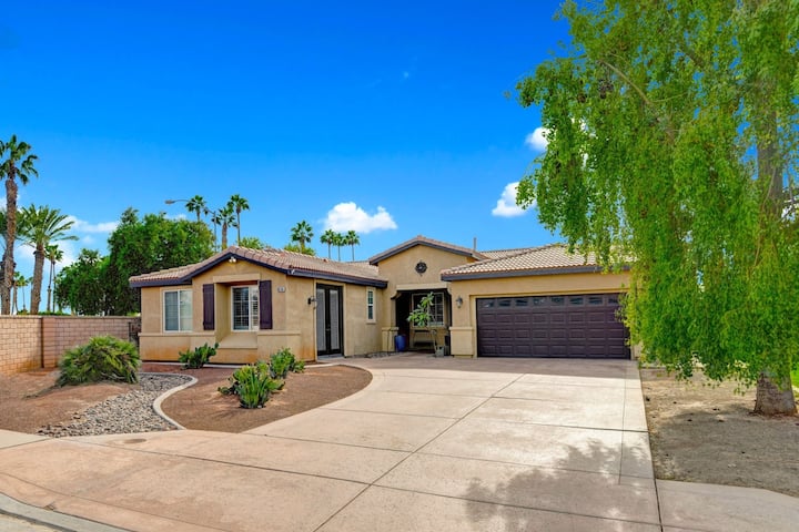 Pool Home. Hot Tub. Bbq. Close To Coachella - California