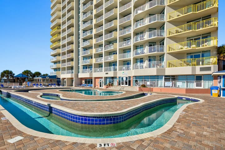 Bay Watch 0407: 1br Oceanfront | Balcony - South Carolina