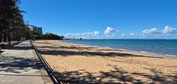 The Beach House On Suttons - Redcliffe