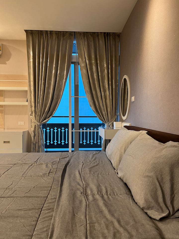 Studio Bedroom Near Transportation, Food And Drink - Chiang Mai