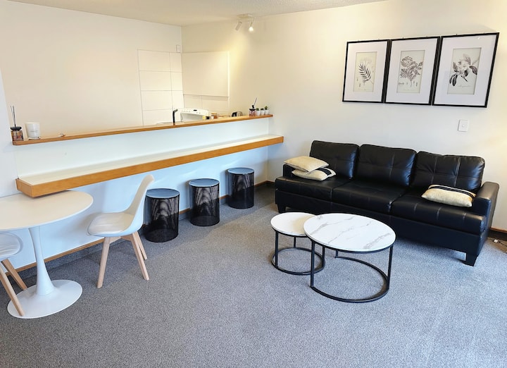 Heart Of The Center Loft - Free Central Car Park - Queenstown