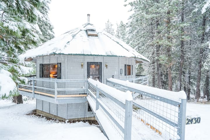 The Octagon House - Fun Design In Nature - Plain, WA