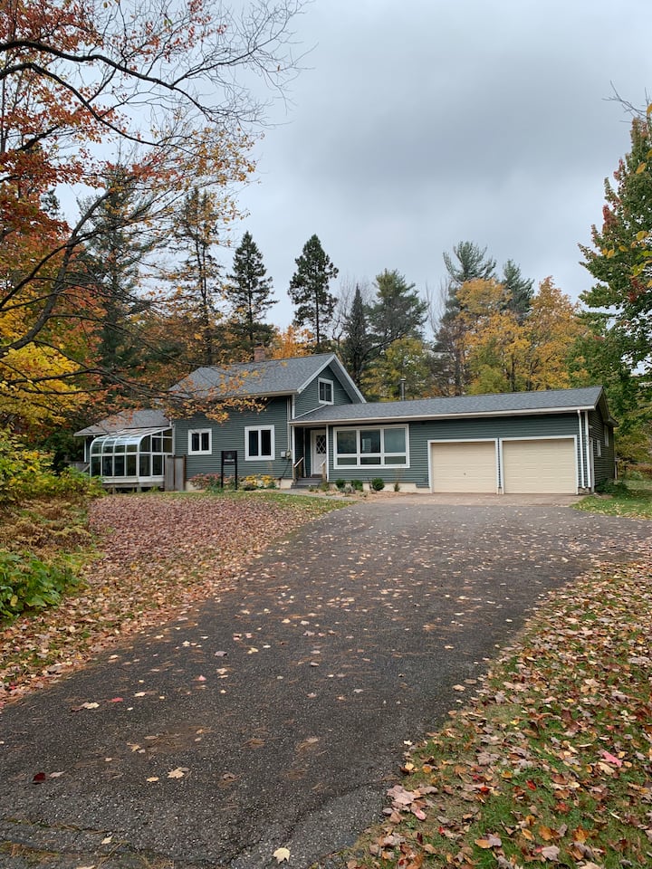 Nordwald Haus With Sauna - Near Trails - Sleeps 8 - Marquette, MI