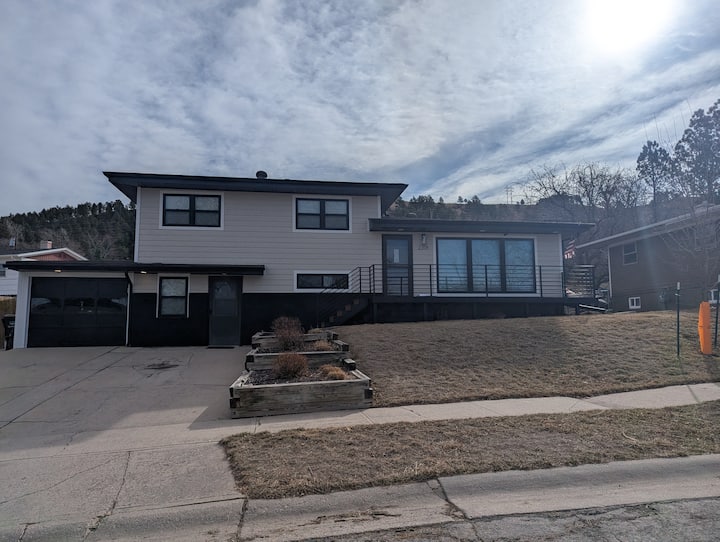 Family Style Charming House! - Rapid City, SD
