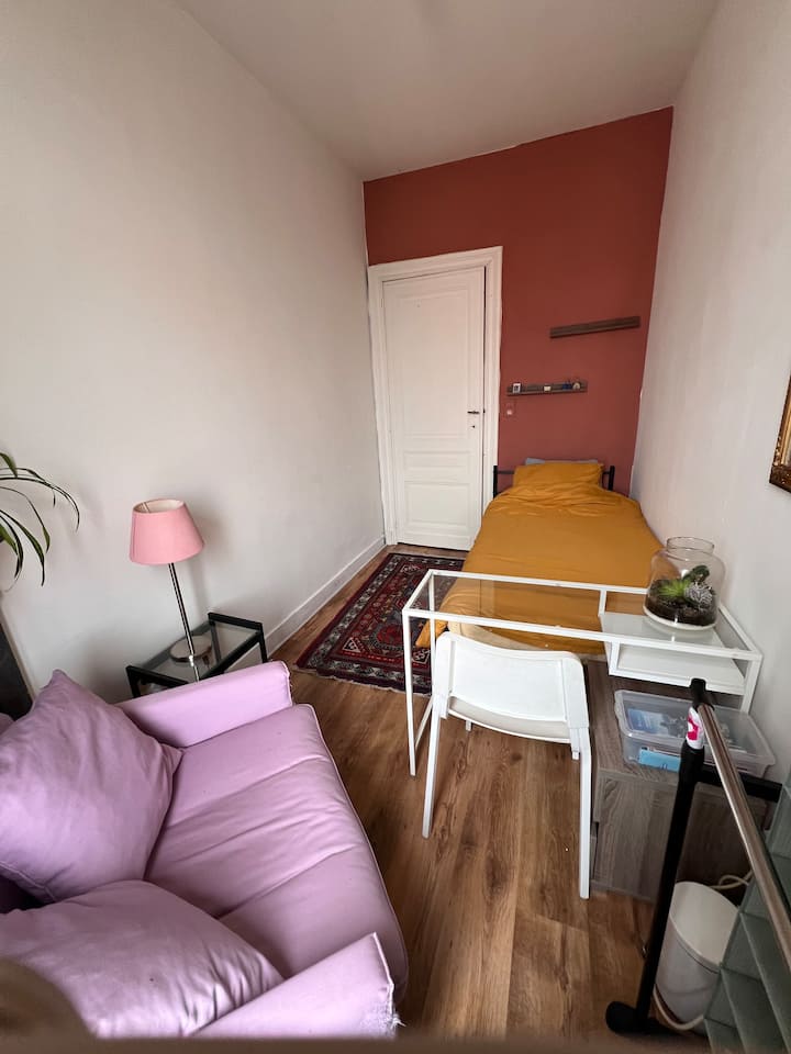 Bedroom In The European Quarter Schuman - 브뤼셀