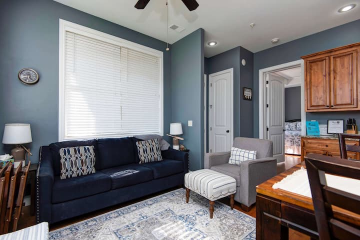 47-2 Quitting Time Newly Remodeled Luxury Pet Frie - Branson West, MO