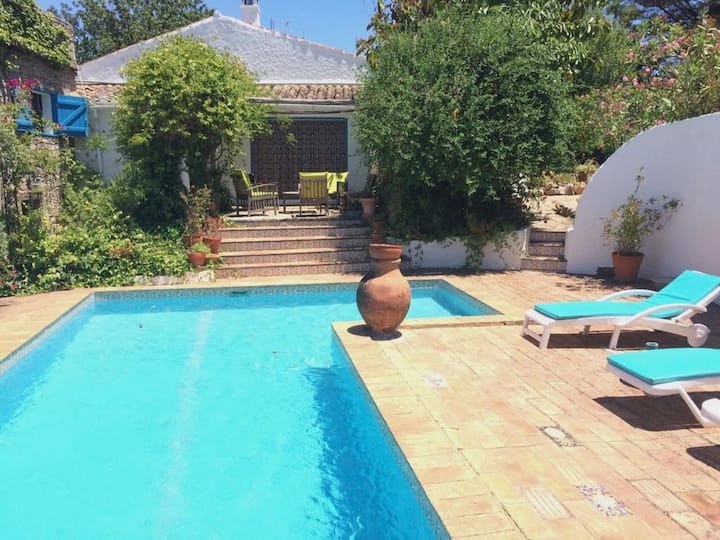 Rustic Countryside Home With Private Pool-algarve - Faro District