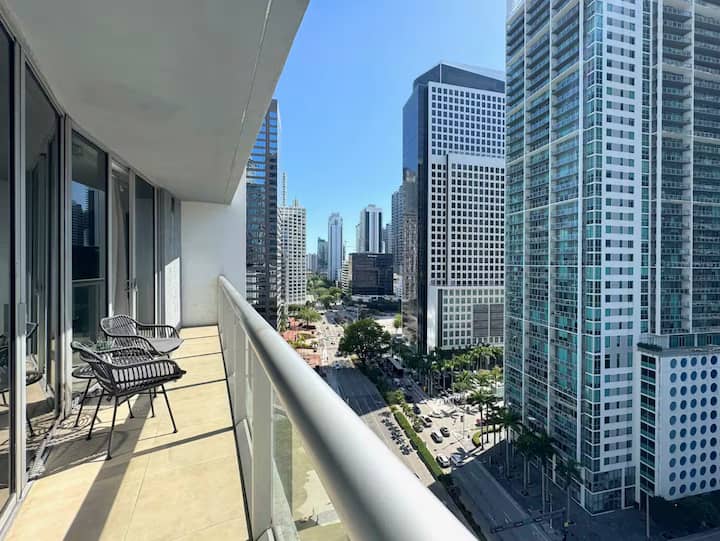 Central City Views At 1/1 Icon Brickell - Miami, FL