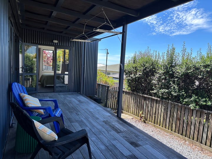 Te Whare Iti (The Small House): Unique And Private - Richmond