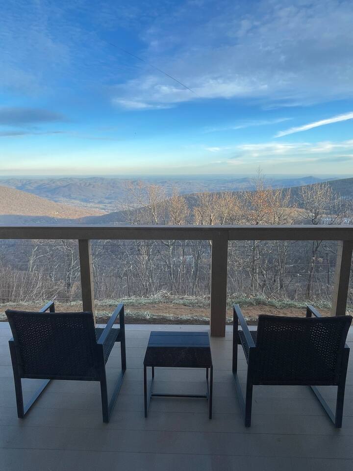 Majestic Mountain View’s From The Cliffs - Wintergreen, VA