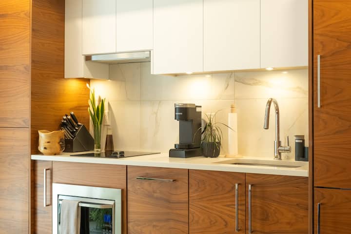 Urban Gateway To Outdoor Adventures - ノースバンクーバー