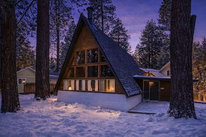 Cozy Cabin In The <3 Of South Lake Tahoe - South Lake Tahoe, CA