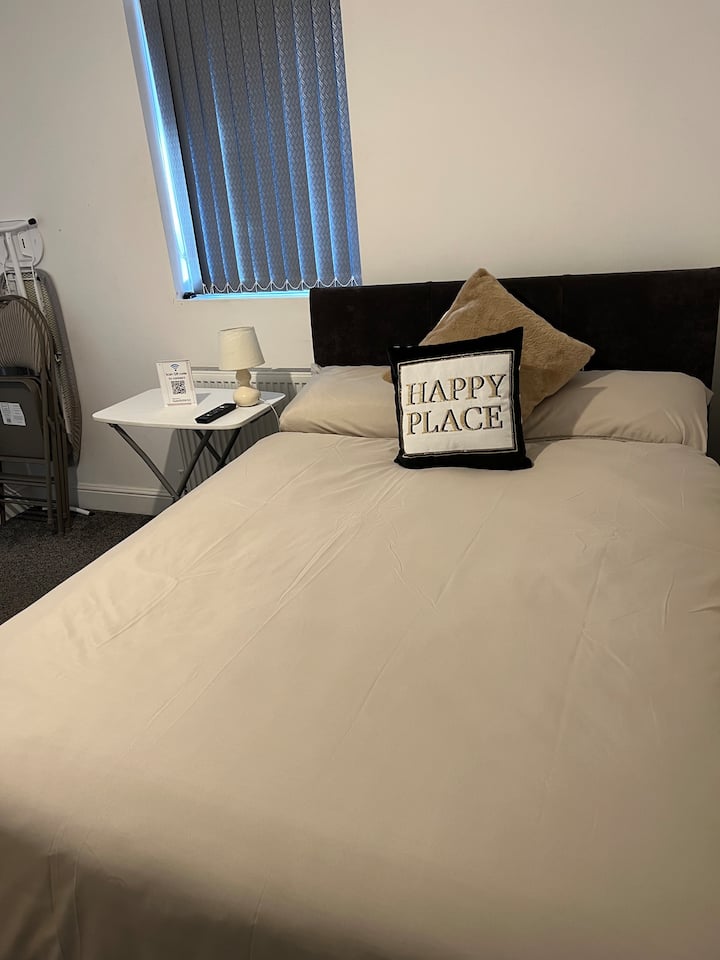One Bed En Suite Private Room With Kitchen. - Gorton - Manchester