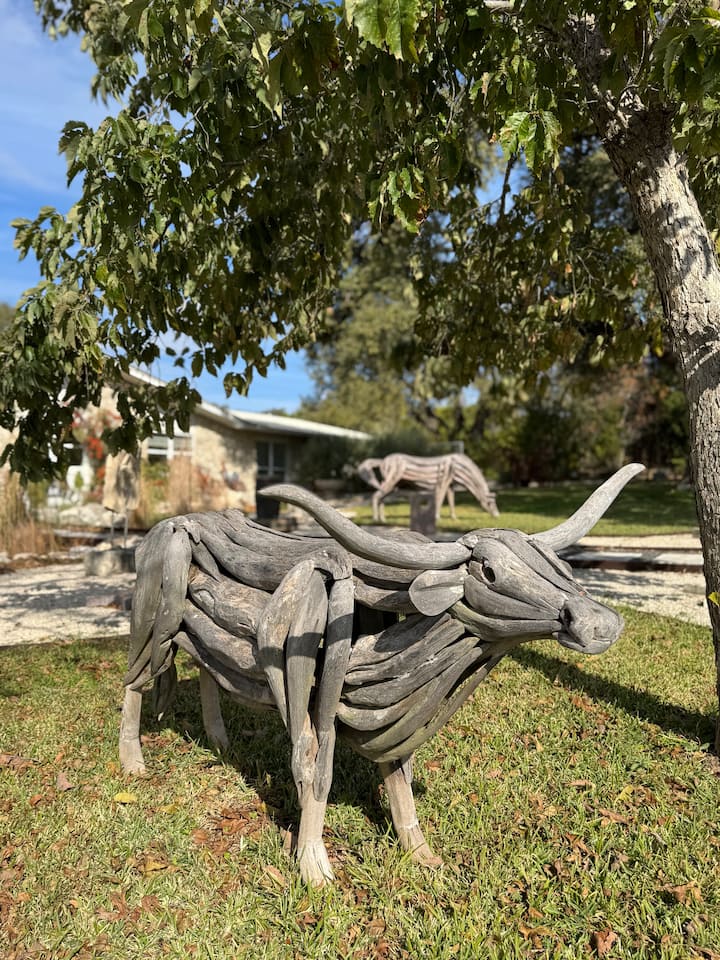 Winter Savings At Solstice Gardens - Dripping Springs, TX