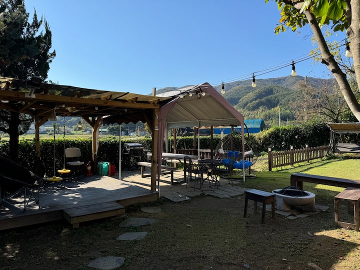 <독채전원주택>200평단독사용
불멍과 바베큐,키즈놀이방 (침실4,침대4) - 양평읍