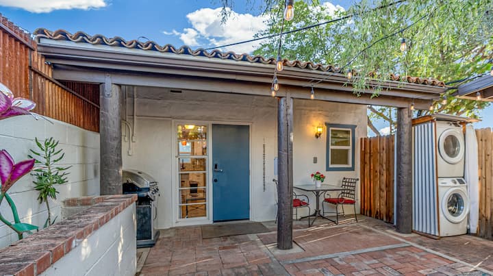 Cozy Casita With Private Courtyard - 1.3 Miles To Uofa / 3.5 Miles To Downtown - Tucson, AZ