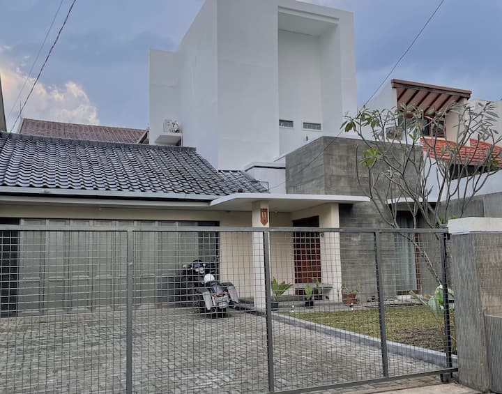 Casa De Teta Villa Dago Bandung - Bandung