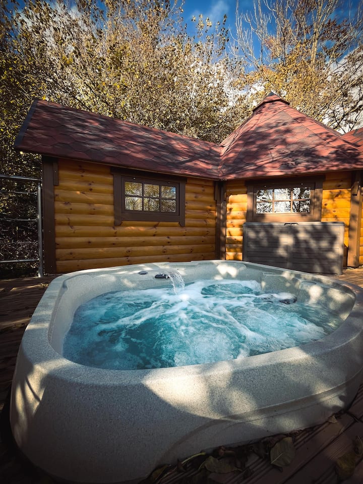Le Tiki, Perché à 3 Mètres Avec Jacuzzi Privé - Jura