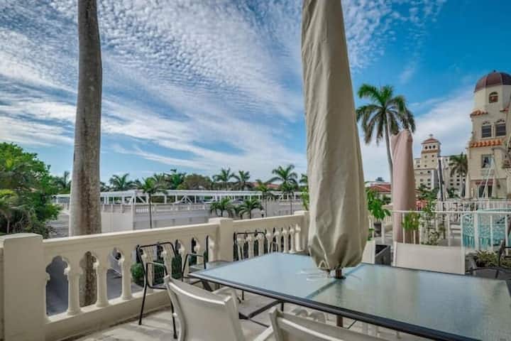 Pool/valet/tropicaloceanview 1brwithterrace - 팜비치
