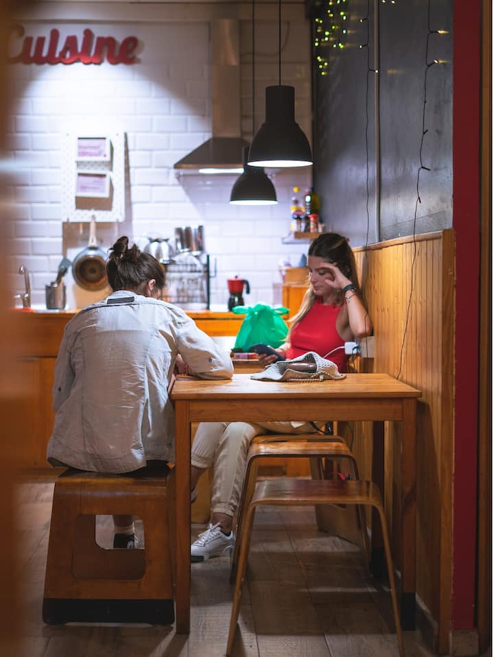 Female Share Bed Dorm 6 Beds - Badalona