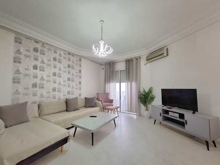 Cozy 1-bedroom Apartment El Aouina - Tunis