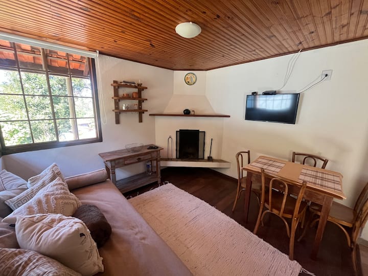 Chalet: Fireplace And View - 1km Center Of Maringá - Resende