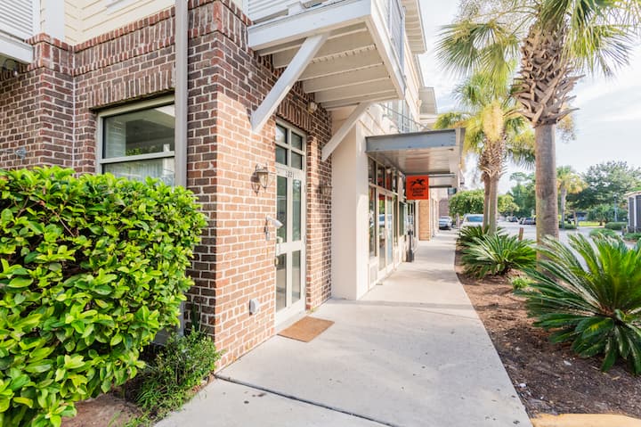 Divers Inn - Bluffton, SC