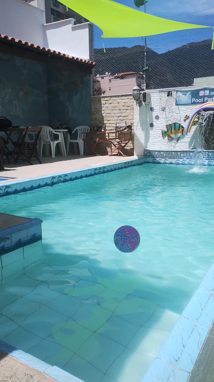 Alugo Um Espaço Tranquilo Para Passar O Dia . - Ipanema