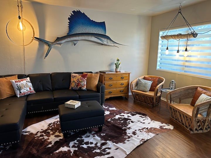 *Walk To Downtown *Pet Friendly *Hidden Gem - Arizona