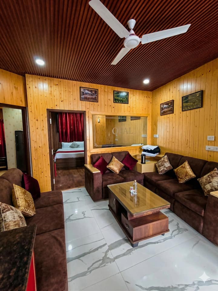 Casa Arhan| Luxury 4bhk W Roof Top Garden - Mussoorie