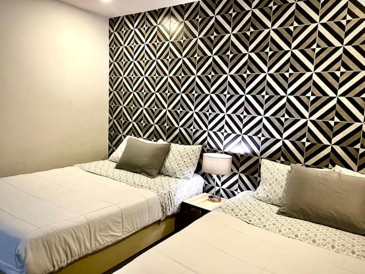 Lazaro  D - En El Corazón De San Pedro - San Pedro Garza García