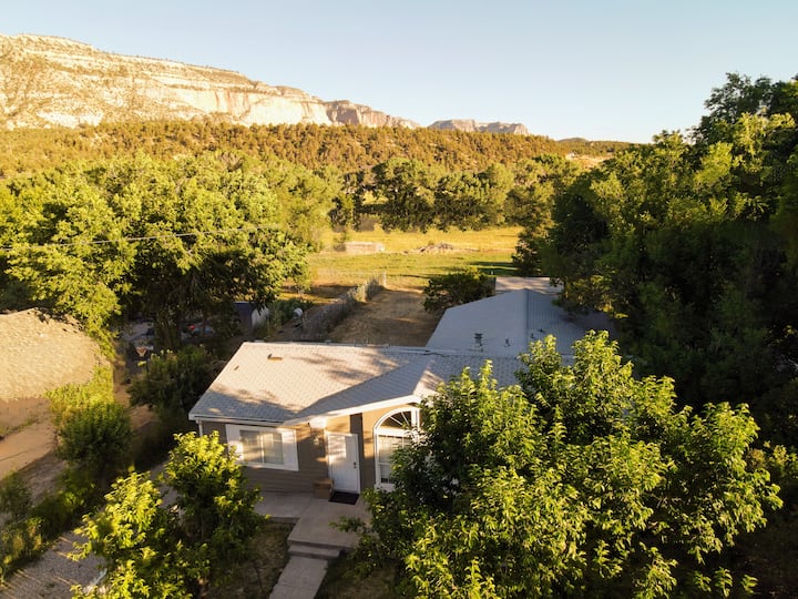 Sandstone Villa - Wifi, Bbq, Patios - Utah