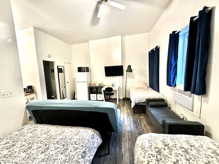A+ Location Comfort Lofty & Bright Queen Studio #5 - New York