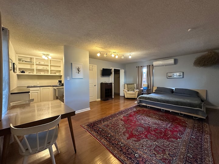 Private Garage Apartment On Tech Terrace Park - ラボック, TX