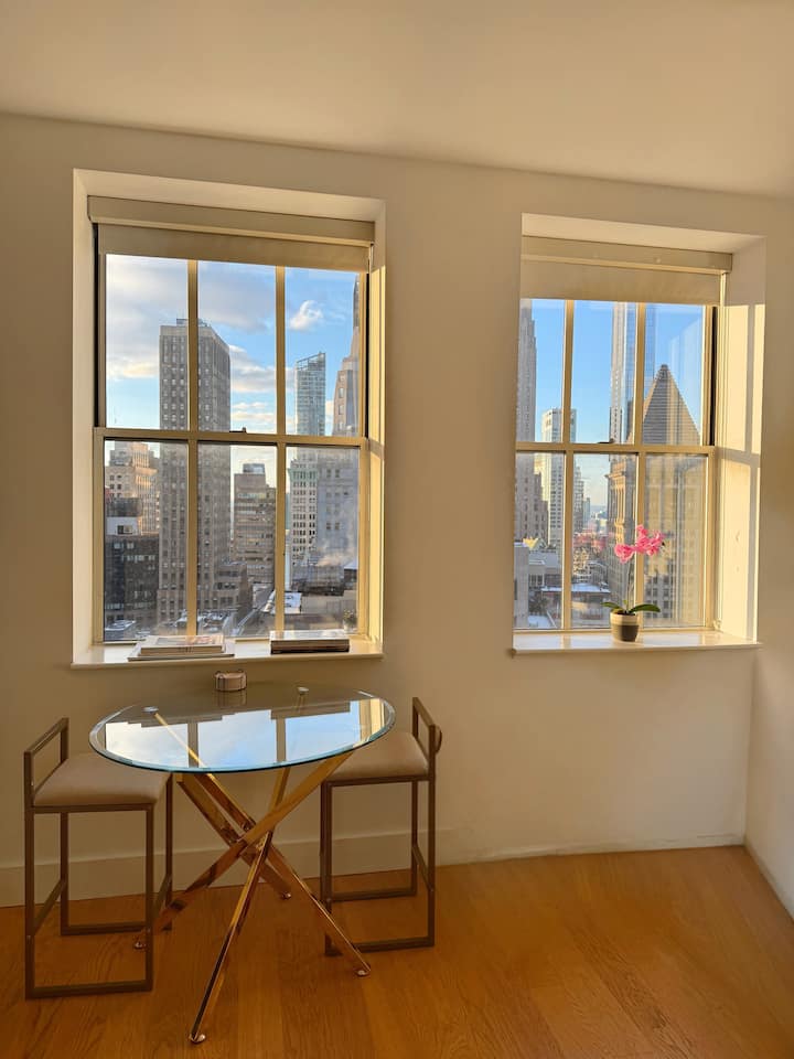 Great Apartment In Luxury Wall St. Building - Manhattan, NY