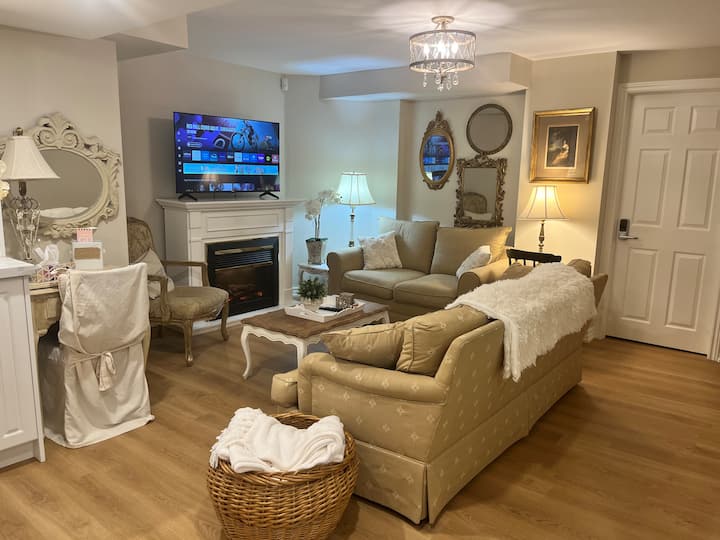 The Orchid | Rustic Retreat In Richmond Hill - Vaughan