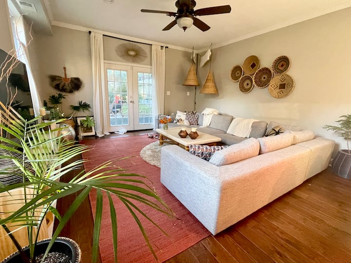 Spacious Modern Oasis ~ In The Heart Of Dc - Washington, D.C.