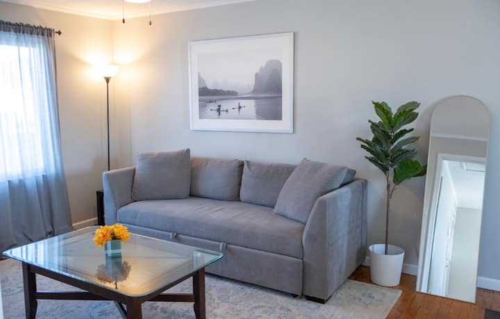 Updated Cottage Downtown, Walk To Beach - New Buffalo