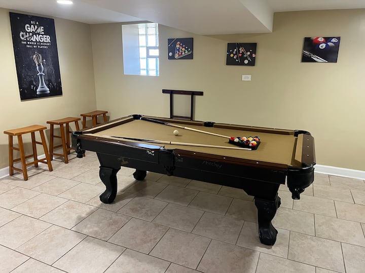 Beautiful Spacious 4 Bedroom And 2 Bath Home. - Hegewisch - Chicago