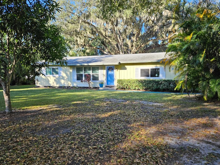 Tropical Paradise - Vero Beach, FL