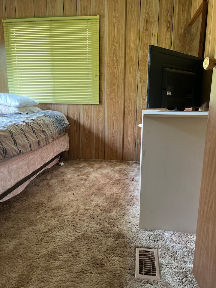 Cozy Home - Sterling Heights, MI