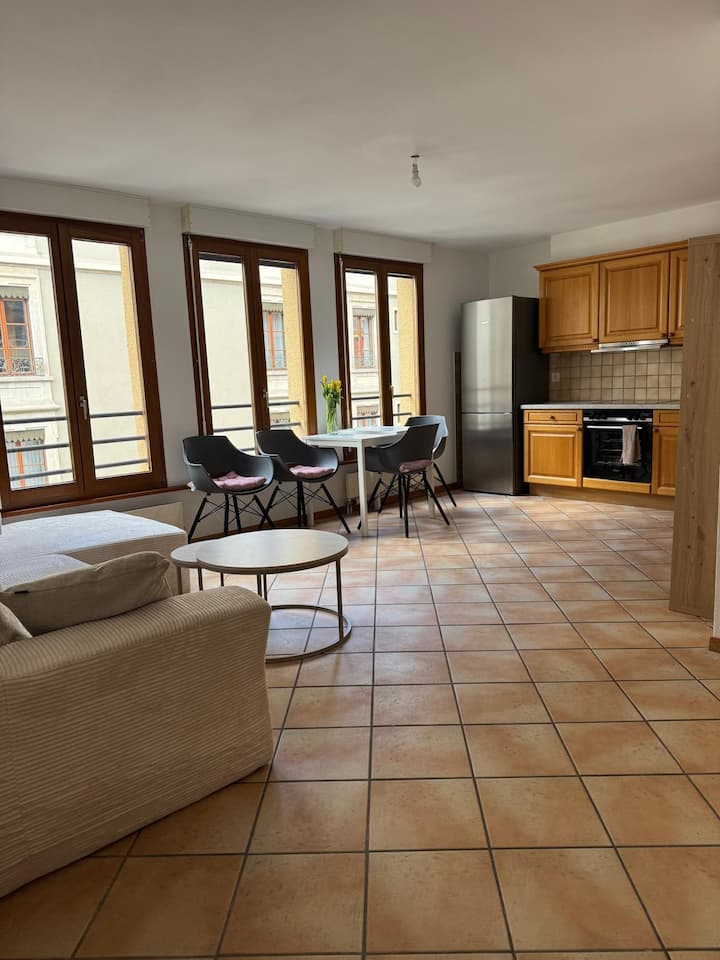 Elegant Geneva Stay Betw Cornavin Station & Lake - Genève