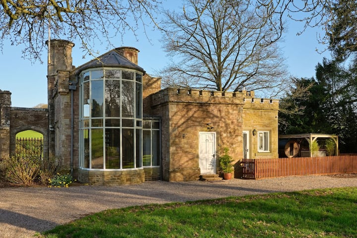 Stunning Gate House Perfect For Romantic Retreat - Leominster