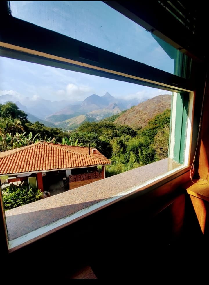 Apartamento Duplo N°64 Em Condomínio Com Piscina. - Petrópolis