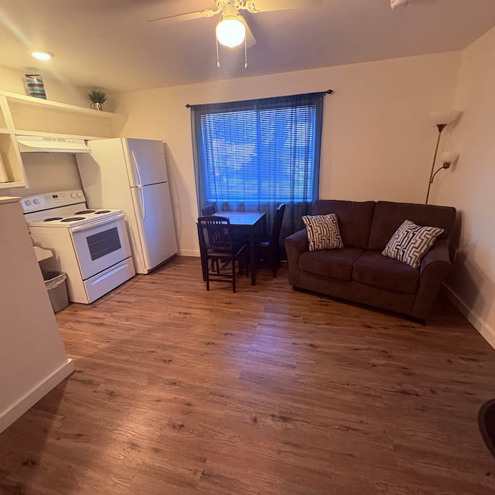 1 Bedroom House In Downtown Willits - Willits