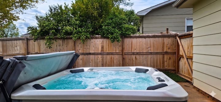 4br Home | 6-person Hot Tub + Dogs Welcome - Rapid City, SD