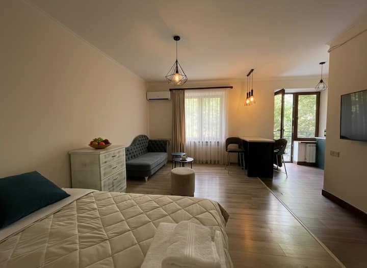 🔝Cozy Studio Apartment Near Republic Square - Yerevan