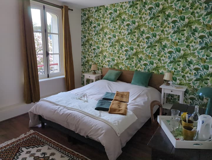 Chambre Louise Avec Pt Déj Dans Maison De Charme - Louviers