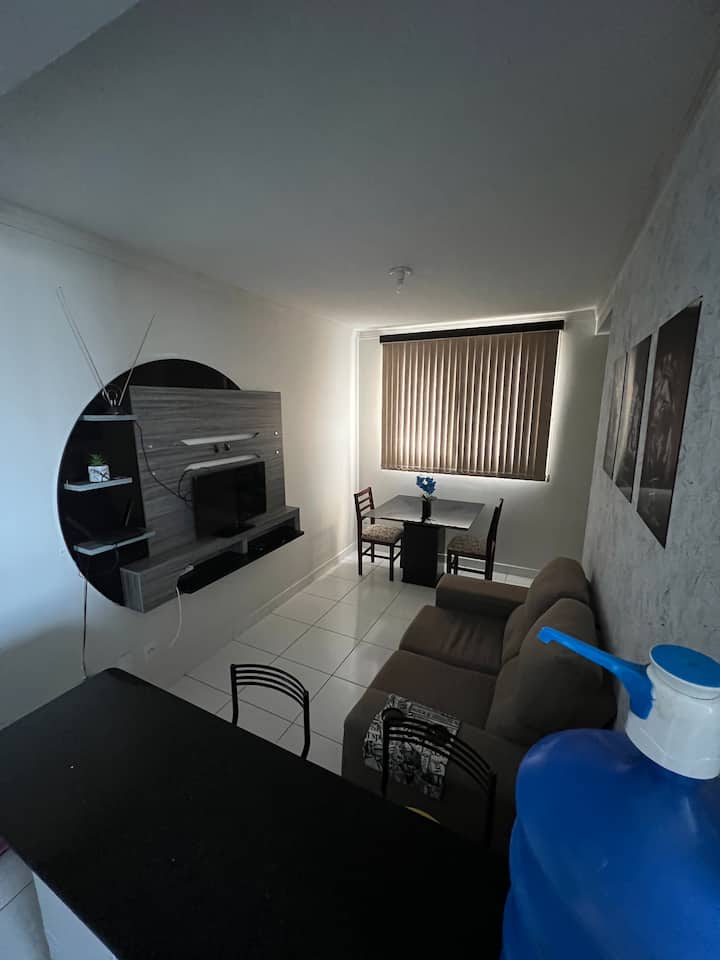 Ap C/ Ar Condicionado, Piscina E Garagem - Montes Claros